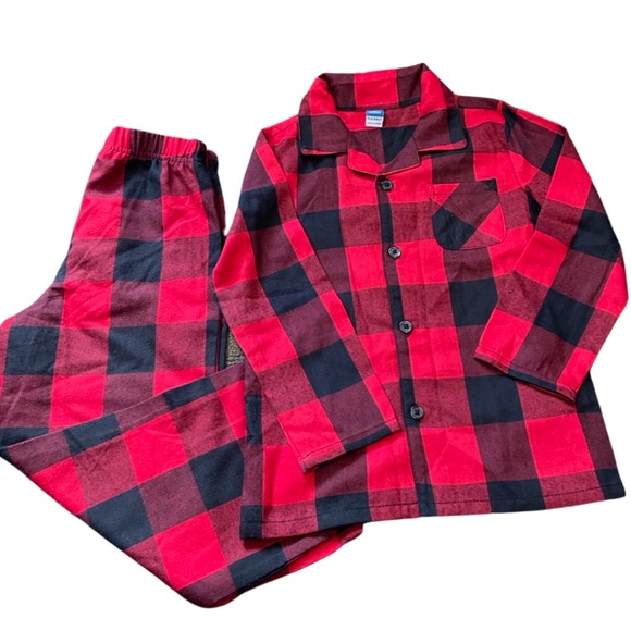 Old Navy | Matching Sets | New Kids Red And Black Matching Pajamas Set ...